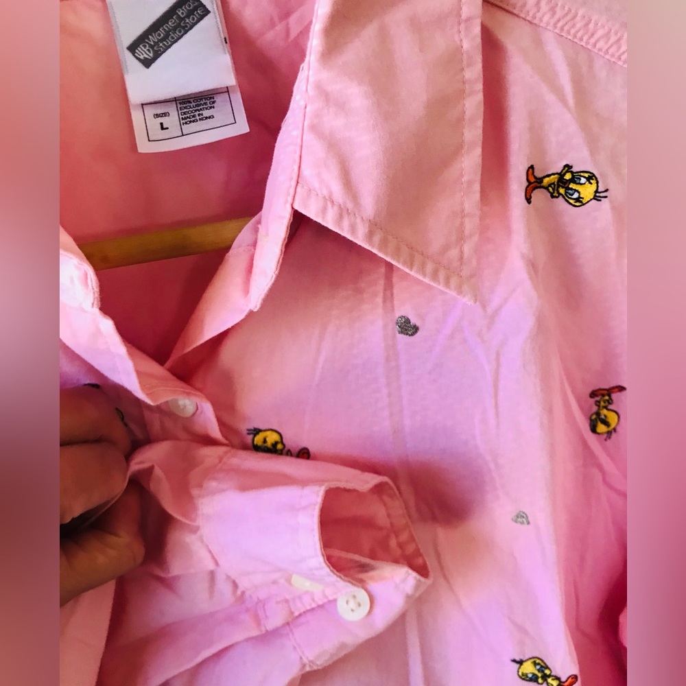 Warner Bros. Pink Tweety Bird & Hearts Button Down Sh… - Gem